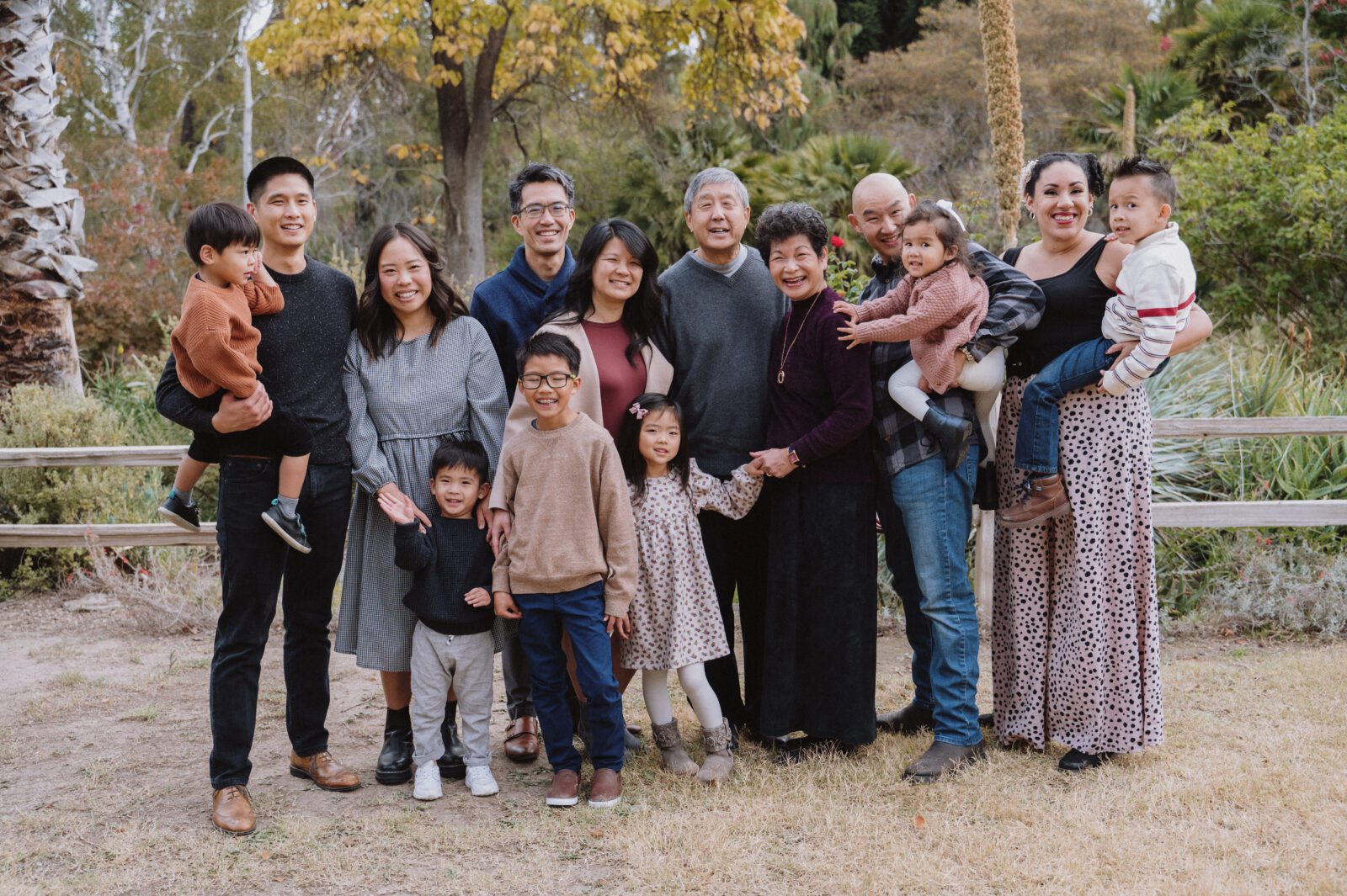 “Must Have” Photos For Extended Family Sessions | Kathleen Curto | Blog